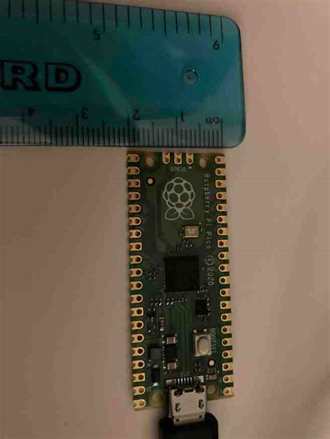 the raspberry pi pico pimoroni pico display geektechstuff