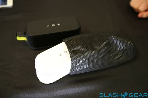 Jabra Solemate Hands On