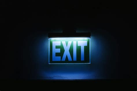A Guide To Emergency And Exit Lighting Commercial Properties Starbeam Lighting