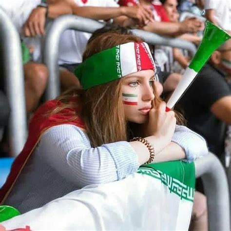 오늘자 월드컵 ‘ 이란 미녀 관중들 ‘ ㄷㄷㄷㄷ  국내축구 에펨코리아