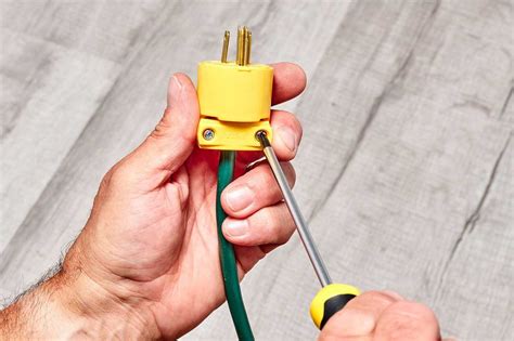 How To Wire An Extension Cord Plug