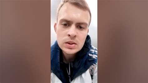 в лифте едет мальчик голый Youtube