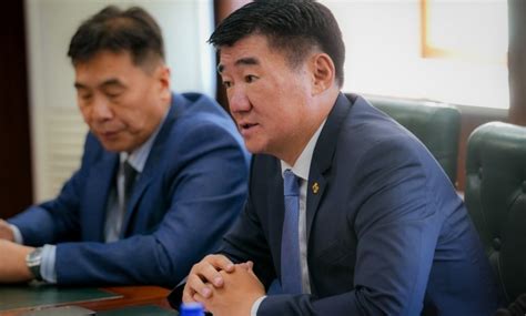 С Бямбацогт Зам тээврийн салбарын мэргэжилтэн бэлтгэнэ