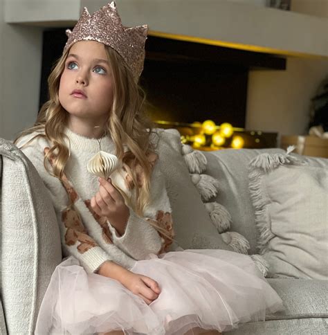 Young Russian Model Alice 👼 Alice Gosling • Instagram Photos And Videos