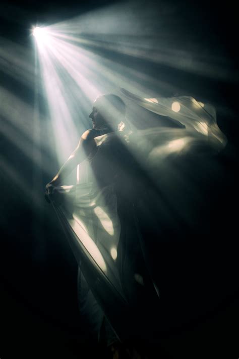 무료 이미지 비행 밤 햇빛 반사 공간 어둠 월광 대기권 밖 렌즈 플레어 모양 스크린 샷 매크로 사진 지구의 분위기 컴퓨터 벽지 3648x5472