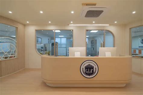 내추럴 우드톤으로 깔끔한 모던 캐주얼 250평 어학원 인테리어 울산 남구 달동