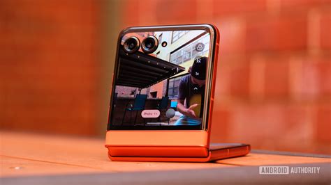 5 Android Phones I Would Buy Instead Of The Iphone 16e