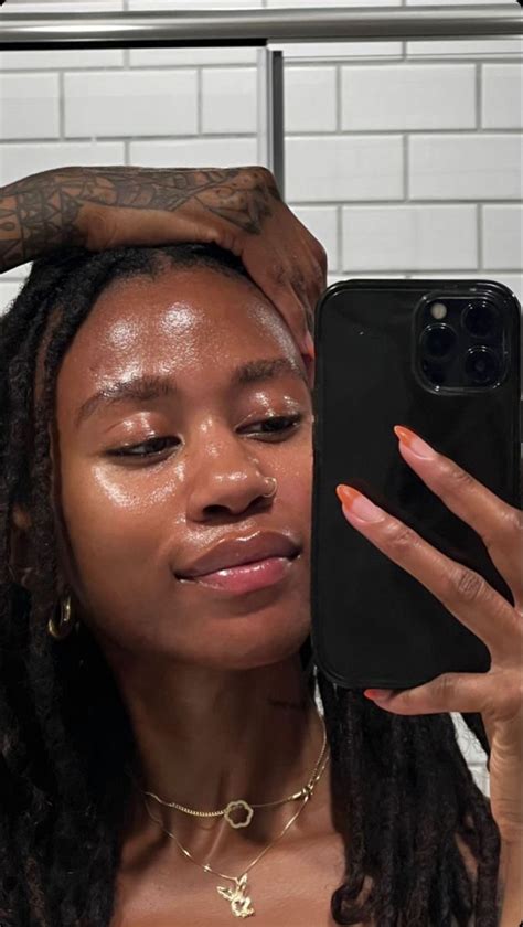 What Is Slugging The Winter Skincare Hack Your Dry Skin Needs Right Now Lheir