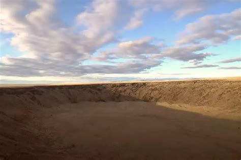 Explore Two Million Year Old 300 Deep Crater West Of Twin Falls