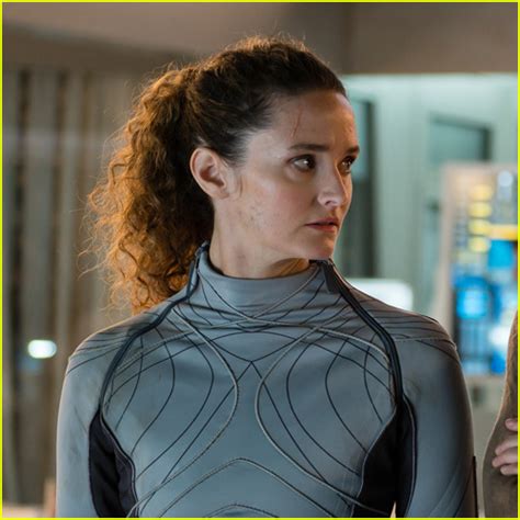 ‘the Ark Season 2 7 Cast Members Returning 2 New Stars Joining