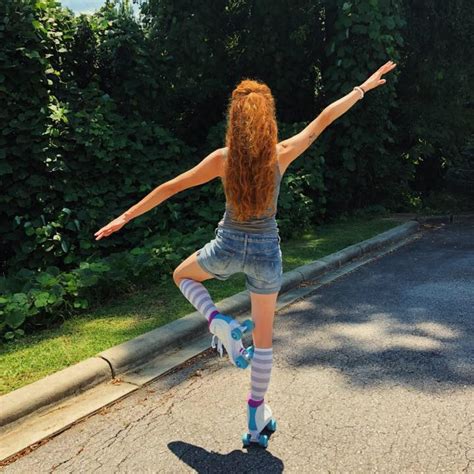 Rollerskating Hottie Porn Pic Eporner