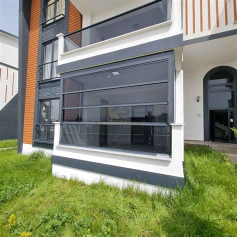 Başiskele Kış Bahçesi Giyotin Camlı Balkon Kapama