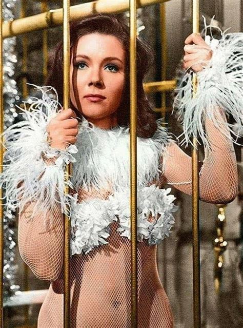 Emma Peel Avengers Girl Diana Riggs