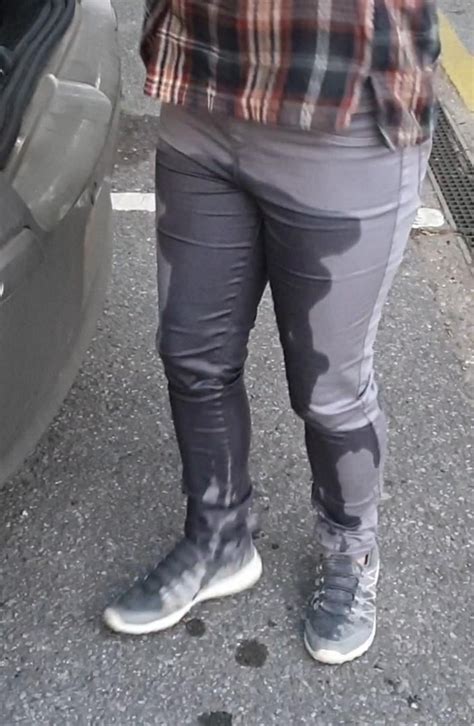 I Peed My Jeans In The Supermarket Car Park 🤭 R Pee