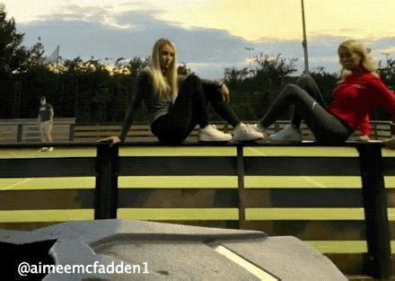 Random Gifs Gifs