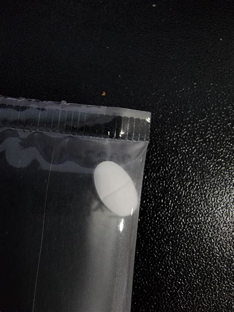 약간의 공황장애와 불안 우울등으로 정신건강의학과 가서 약을 받았는데 뭔지 알려주세요 ㅣ 궁금할 땐 아하