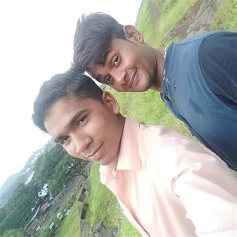 naushad khan home