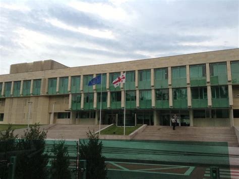 სუს ი მოდულის შენობის ფლიგელის I სართულის რემონტში 425 000 ლარს გადაიხდის Netgazeti • სუს