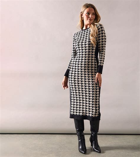 Buy Wallis Houndstooth Knitted Midi Dress In Black 6thstreet Saudi Arabia