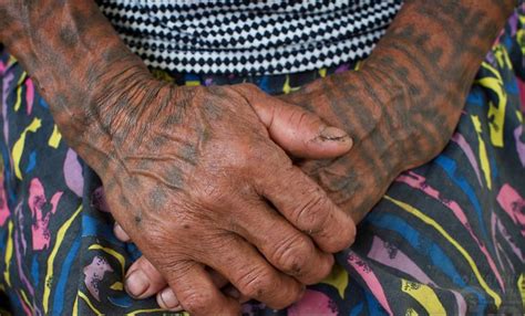 Bontok Tattoo Traditional Tattoo Filipino Culture Old Women
