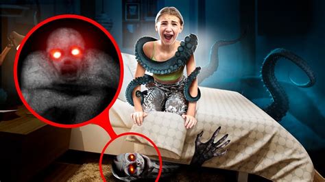 საწოლის ქვეშ ურჩხული 👻 ჰელოუინის საშინელებათა ისტორია მის ნიკოლი Youtube