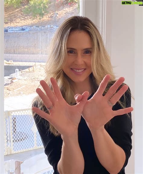 Anna Hutchison Wiki Biography Age Gallery Spouse And More