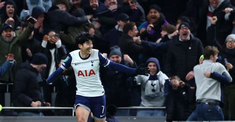 ‘토트넘 10년 손흥민 프로 첫 우승 트로피 마침내 품나