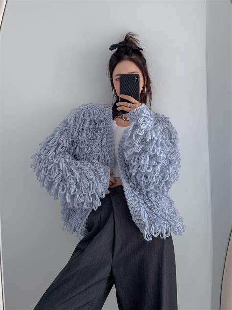 핸드메이드 오버핏 뽀글이 퍼 수술 가디건 에이블리