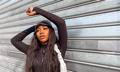 Content Creator And Singer Amanda Danny Simplysxy