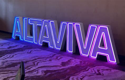 Medtronicemployee Phproud Bladderleaks Emily Elswick