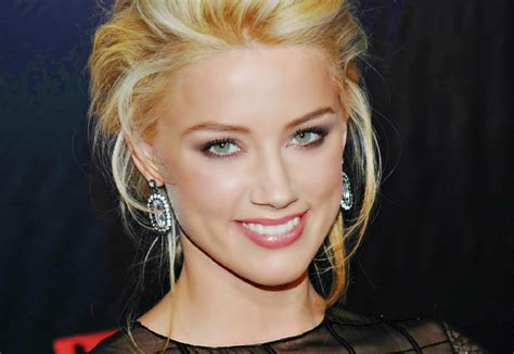 Amber Heard Lovely Photos Wallpaper Hd Celebrities 4k Wallpapers