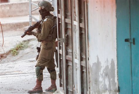 Israel Forces Storm Nablus Seize Cctv Footage From Building