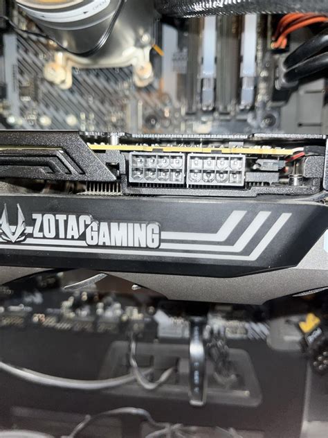 Pci E Adapter Shroud Melted Into Gpu Cord Fairly New To Working On My Pc So Language May Be