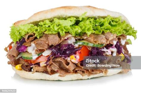 도너 케밥 도너 케밥 패스트 푸드 에 플랫 브레드 에 고립 된 흰색 배경 건강에 좋지 않은 음식에 대한 스톡 사진 및 기타 이미지 건강에 좋지 않은 음식 고기 납짝빵