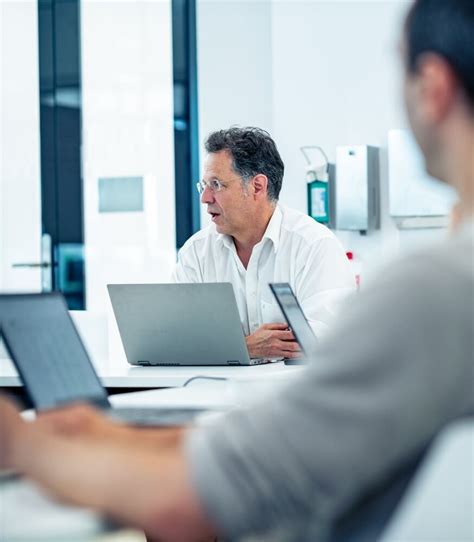 We Simplify Market Access For Medical Devices Decomplix