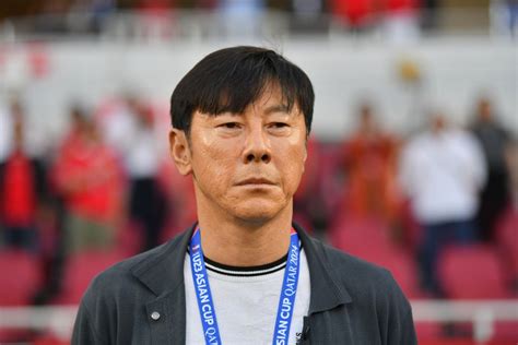 Shin Tae Yong Wasit Shen Yinhao Harus Di Banned Selamanya Dari