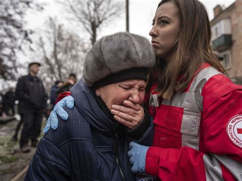 Украины дайныг дуусгах яриа хэлэлцээг эхлүүлэхэд бэлэн байгаагаа Путин илэрхийлжээ