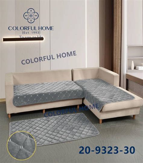 Накидки на диван та коврик — ціна 1499 грн у каталозі Чохли для меблів Купити товари для дому та