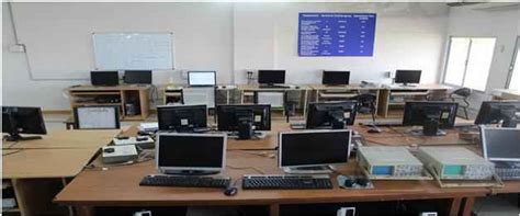 NIT Trichy Microprocessor And Microcontroller Lab