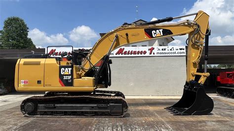 Cat 323 Fln Massucco T