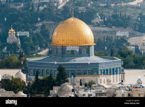 Visiting The Temple Mount And Dome Of The Rock Temple Of The Rock