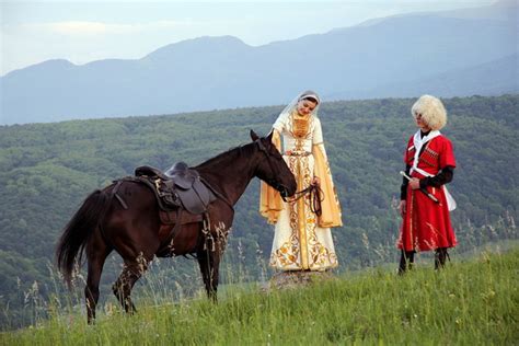 Карачаевская порода лошадей, ее описание, особенности, фото и видео