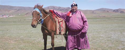 МУ ын Алдарт уяач У Аюурзана АВАРГА УЛААН МААНЬ ДАРХАН ТҮМНИЙ ЭХ ЦОЛТОЙ