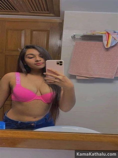 రడ బర ల బసట ఆఫస చక Sexy hot images