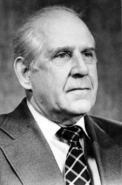 Бруно Фрейндлих Celebrities Male Celebrities Cinema