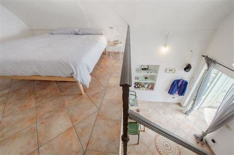Best Large Villa Rentals In Procida On Cozycozy