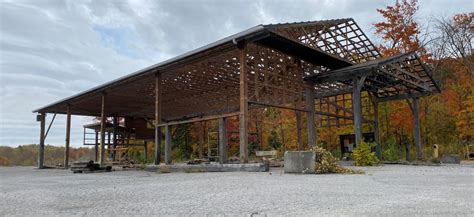 무료 이미지 뼈대 식물 하늘 구름 그늘 경치 고정물 Tints And Shades 지붕 목재 빔 복합 재료 금속 나무 정면 공학 강철 무늬