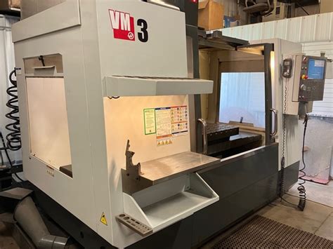 Haas VM 3 Vertical Machining Center 24 Automatic Tool Changer 40 X 26 Y 25 Z 12000 RPM