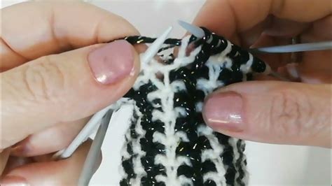 Ленивый жаккардовый узор для носочков спицами Красивый узор для вязания по кругу носки вязание