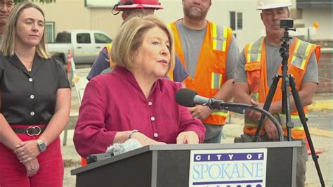 Spokane Mayor Lisa Brown Signs Updated Complete Street Ordinance Into